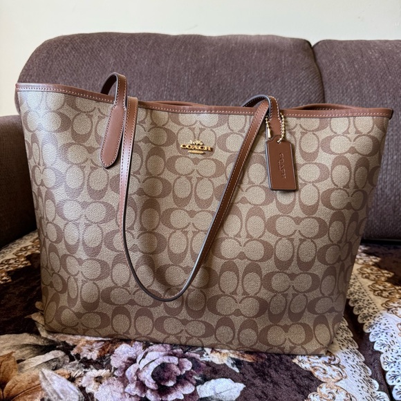Coach | Bags | Coach Brown Signature Logo Canvas Snap Closure Goldtone ...